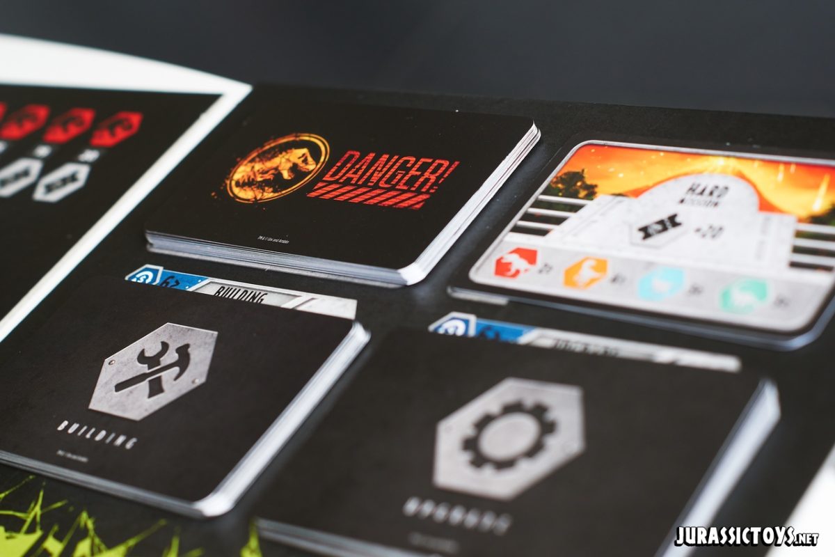 Jurassic World: The Boardgame | Jurassic Toys