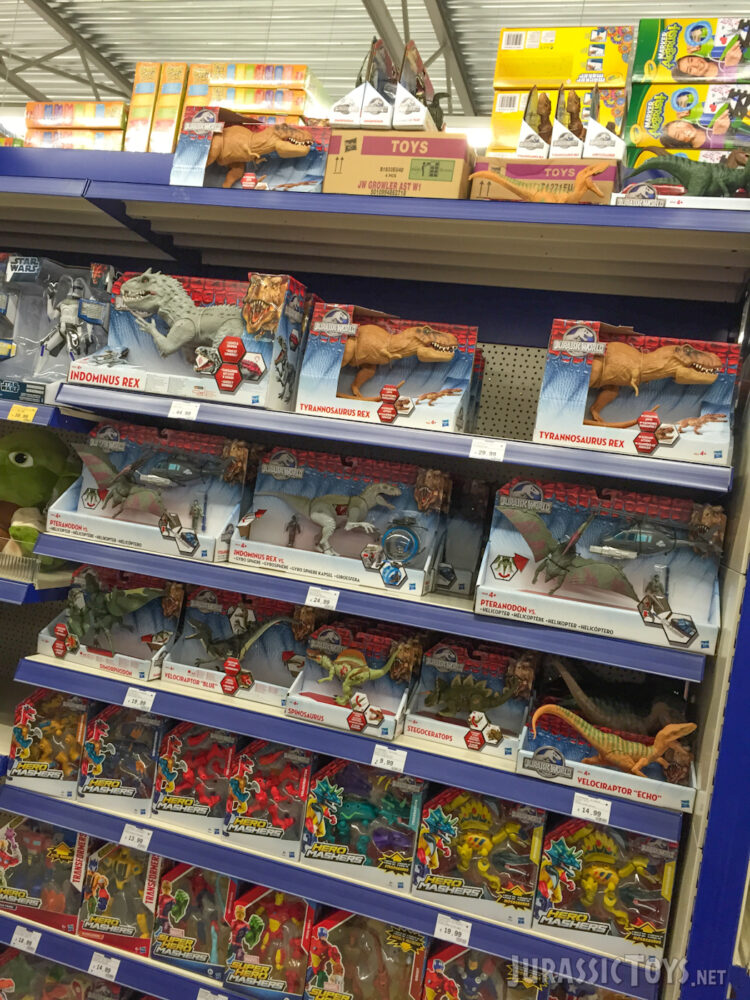 Countdown to Extinction: Why Hasbro’s 2015 Jurassic World Toy Line ...